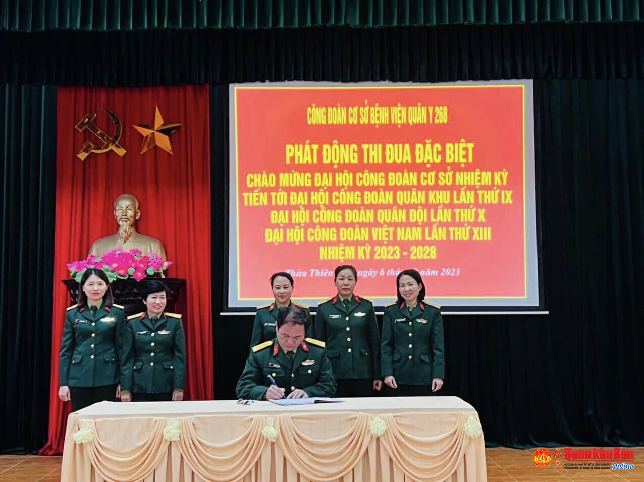 Thi đua bằng những công trình, phần việc ý nghĩa